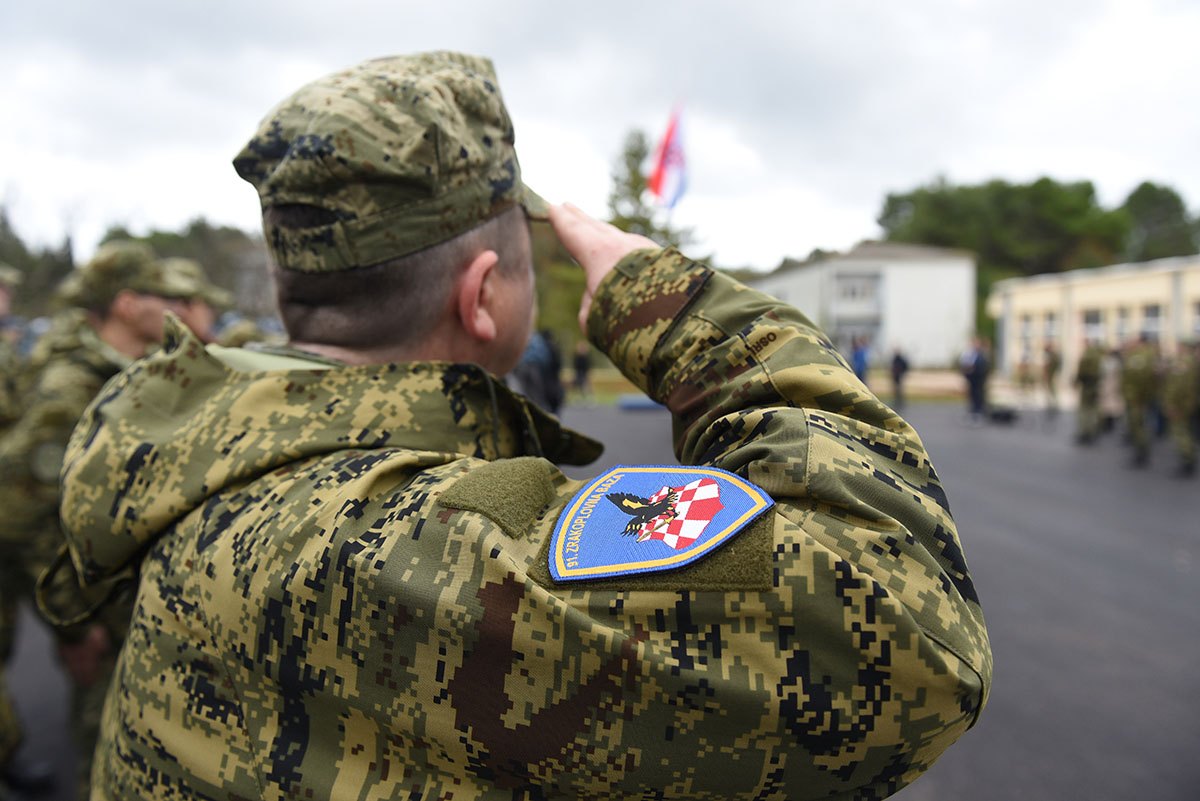 U Puli svečano otvorena vojarna Hrvatski branitelji Istre