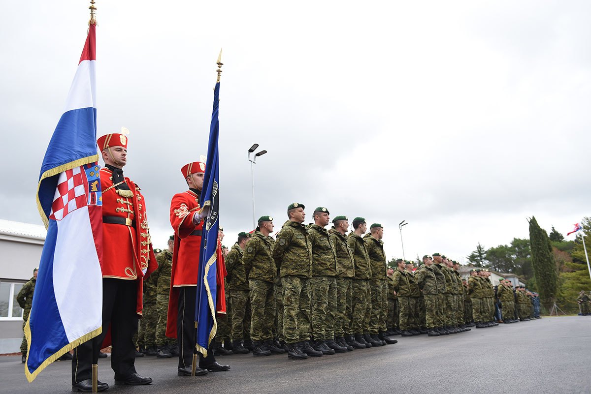 U Puli svečano otvorena vojarna Hrvatski branitelji Istre
