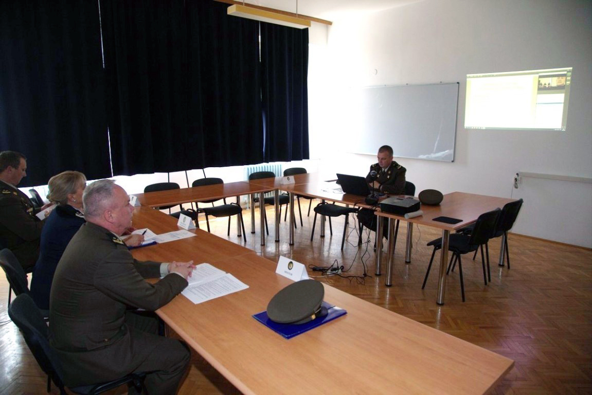 Virtualne obrane diplomskih radova stranih polaznika na HVU „Dr. Franjo ... Virtualne obrane diplomskih radova stranih polaznika na HVU „Dr. Franjo ...